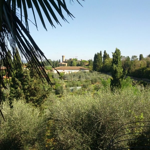 Piazzale del Poggio Imperiale - Due Strade - Piazzale del Poggio Imperiale