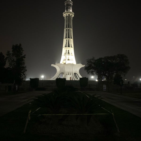 Minar-e-Pakistan - Circular Rd