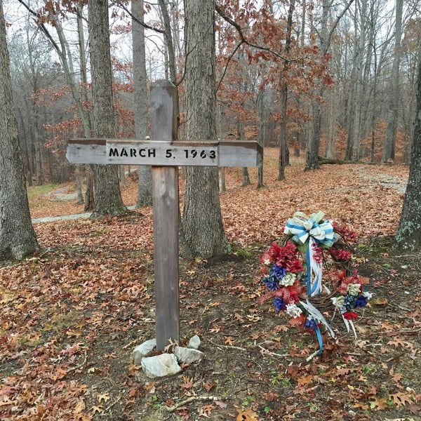 Patsy Cline Memorial - 1 tip from 25 visitors