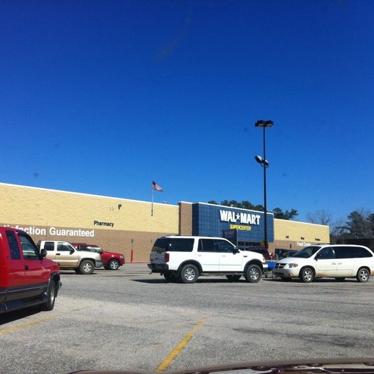 Walmart Supercenter - Big Box Store