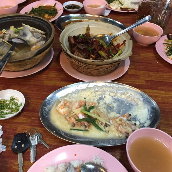 Photos at Thiam Seng Restaurant 添成海鲜饭店 - 11 tips