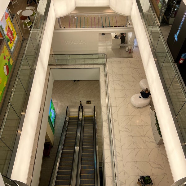 Photos at 1 Utama Shopping Centre (New Wing) - 841 tips from 150742 ...