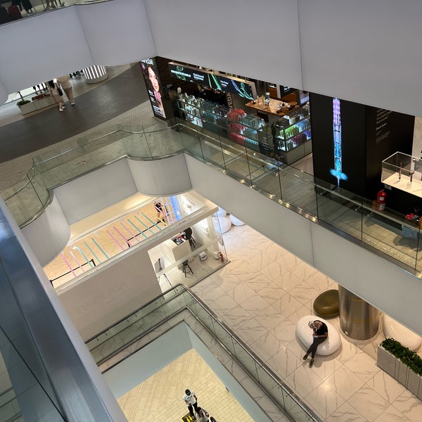 Photos at 1 Utama Shopping Centre (New Wing) - 841 tips from 150742 ...