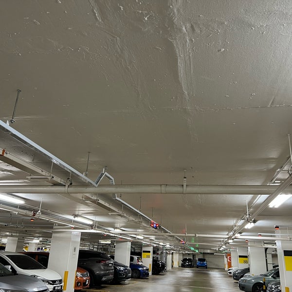 KLCC Parking P4 - Parking in Kuala Lumpur