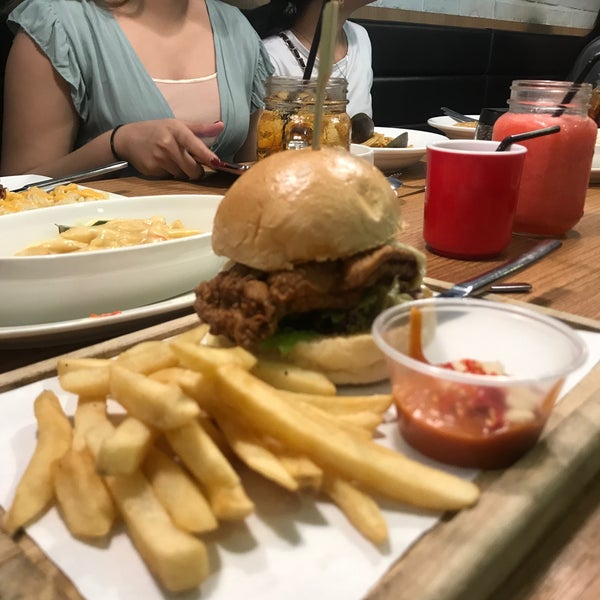 Eighteen Chefs - Serangoon - 9 tips from 1320 visitors