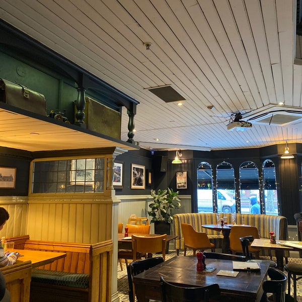 The Euston Flyer - Pub in Euston