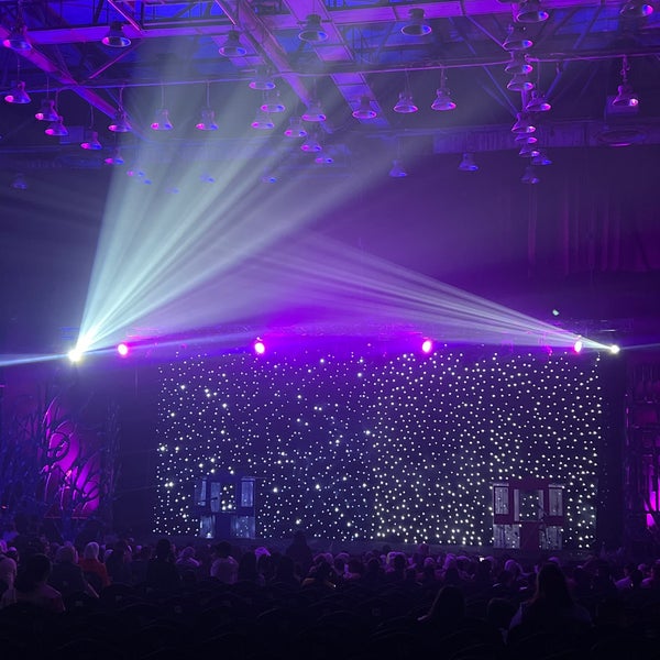 Kuwait Sporting Club - Sports Club in كيفان