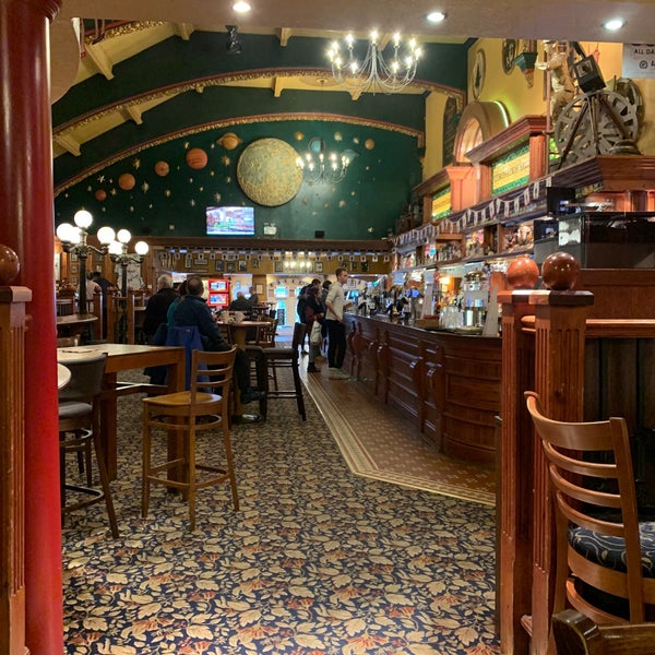 The Coronation Hall (Wetherspoon) - Surbiton, Greater London