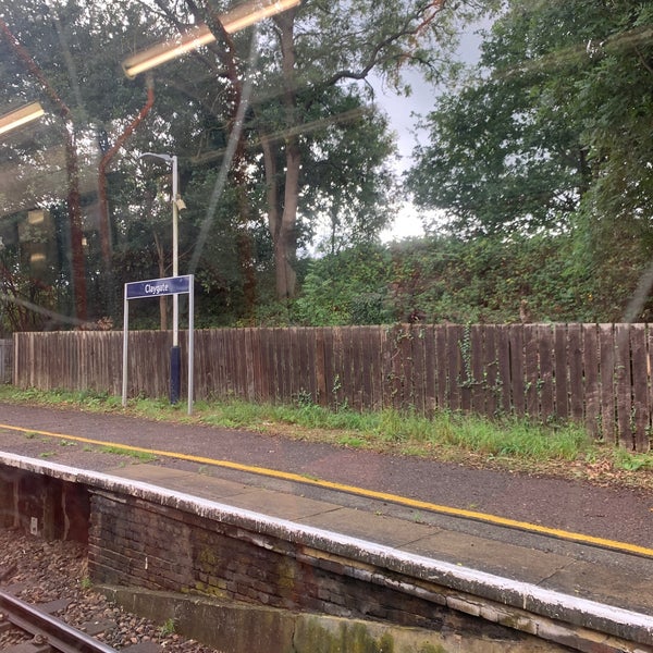 Claygate Railway Station (CLG) - Rail Station