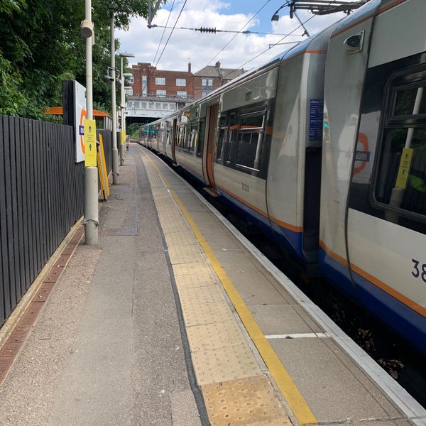 Kensal Rise Railway Station (KNR) - Kensal Green, Greater London