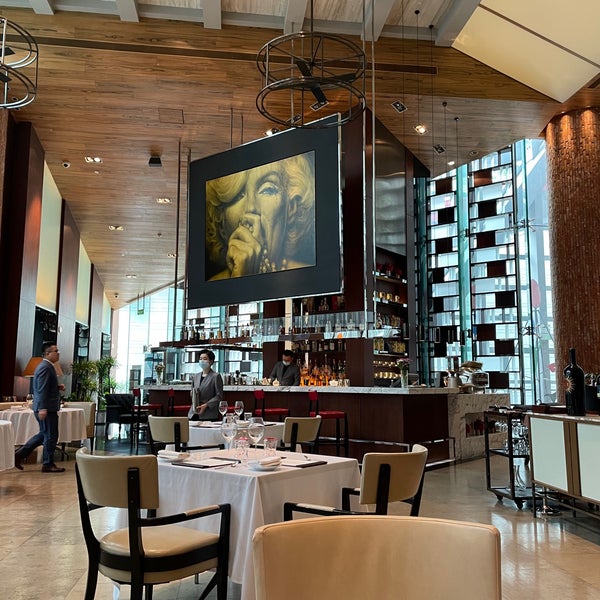 Opera Bombana - Zhāoyáng - 9 Dongdaqiao Rd