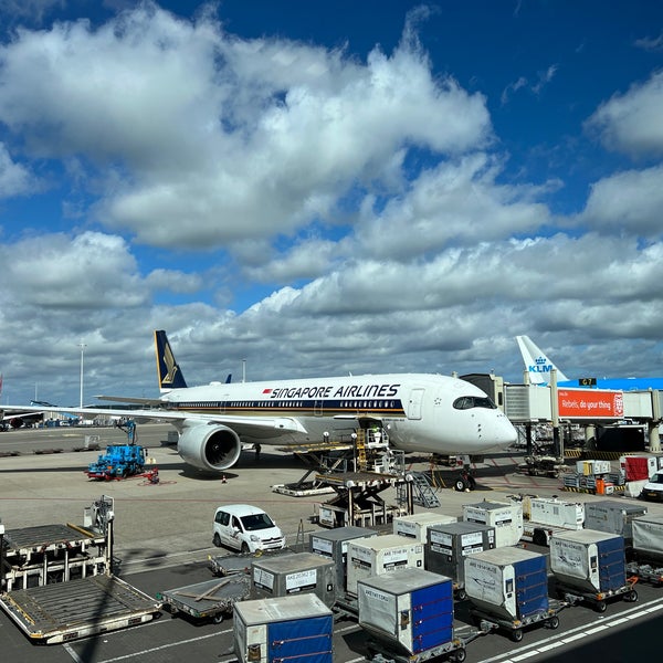 Gate G7 - Airport Gate