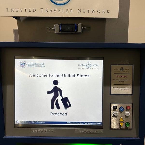 Global Entry Kiosk - Airport Service in San Francisco