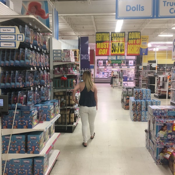 Photos at Toys"R"Us - 5 tips from 790 visitors