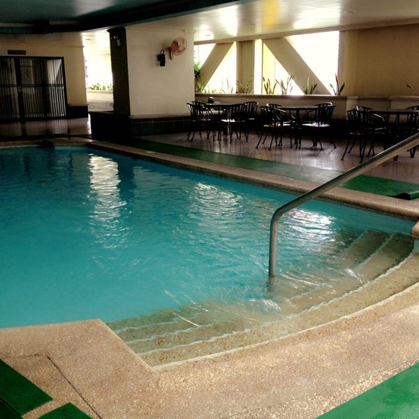 Classica Tower Poolside - Swimming Pool in Bel-Air