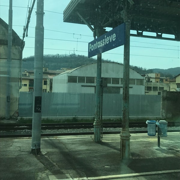 Stazione Pontassieve - piazza Stazione