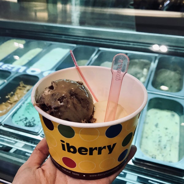 iberry Fruit Café (ไอเบอร์รี่ ฟรุ๊ตคาเฟ่) - Dessert Shop in Pathum Wan