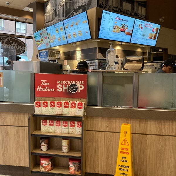 Tim Hortons - Church and Wellesley - 555 Yonge St