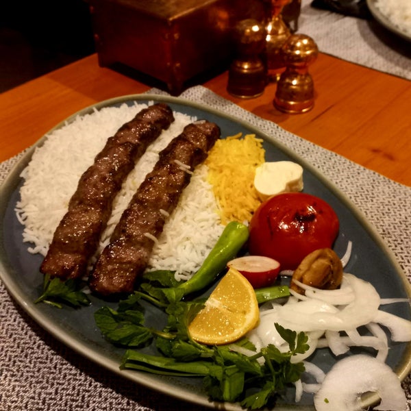 کافه و رستوران گوزن | gavazn Cafe and restaurant - 9 tips from 991 visitors