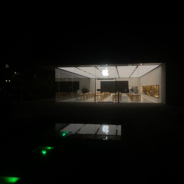 Apple Irvine Spectrum Center - Irvine Center - Irvine, CA