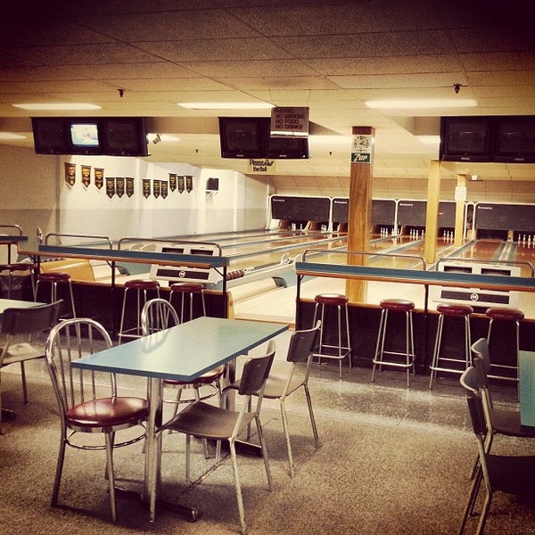 Waterloo Bowling Lanes - 2 tips from 120 visitors