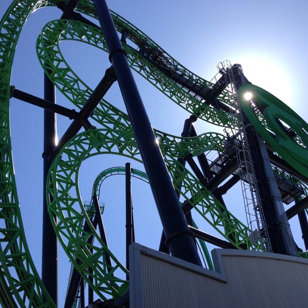 Six Flags Magic Mountain - 438 tips from 39870 visitors