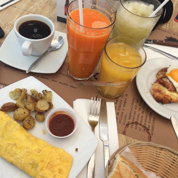 Chez Céline - 689 tips