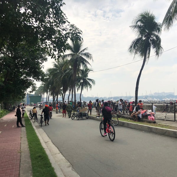 Baywalk - Waterfront in Manila