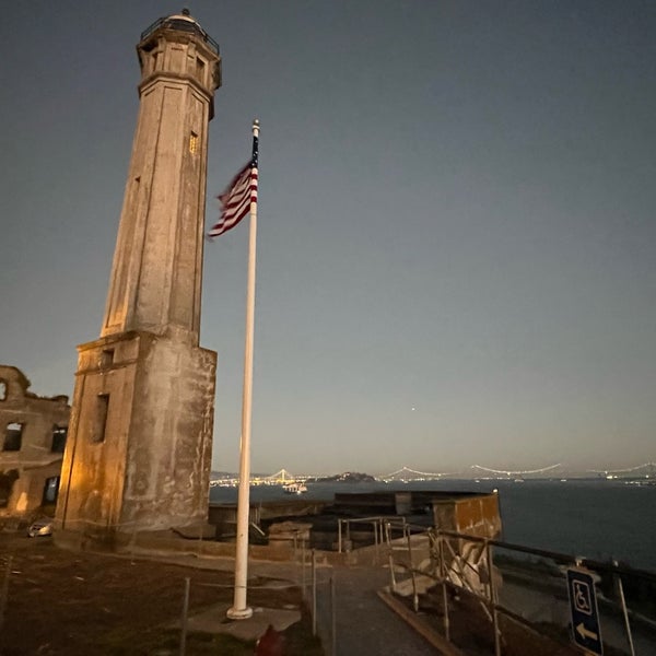 Alcatraz Island Lighthouse - 11 tips from 2226 visitors