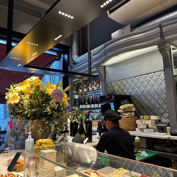 Vinitus Petit - Tapas Restaurant in Barcelona