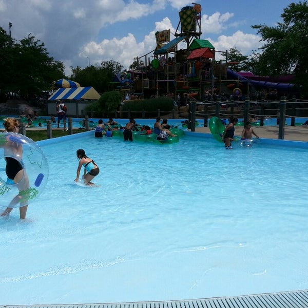 Splash Magic River @ Magic Waters - 20 visitors