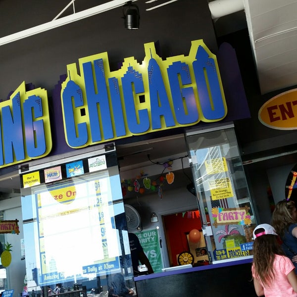 Amazing Chicago's Funhouse Maze - Arts and Entertainment in Chicago