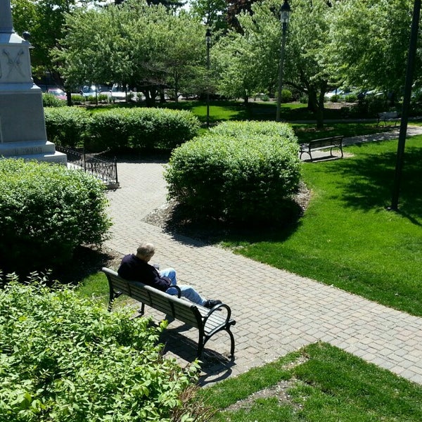 Woodstock Square - Park in Woodstock