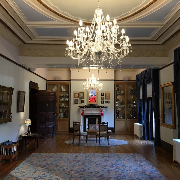 Wardown Park Museum - History Museum in Luton