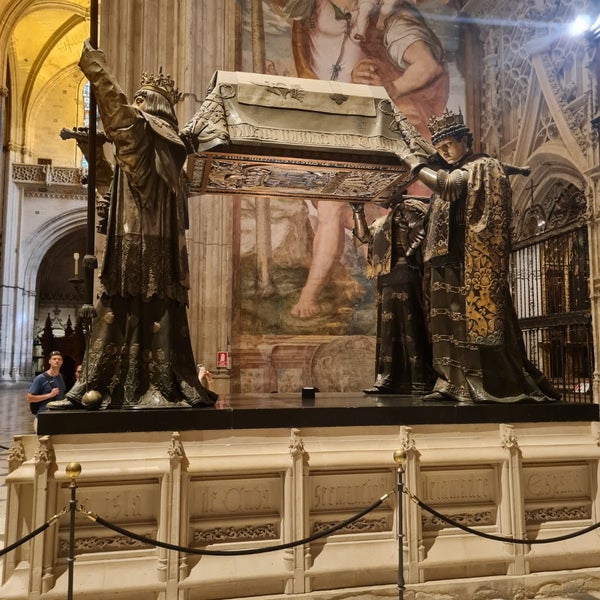 Christopher Columbus Burial Site