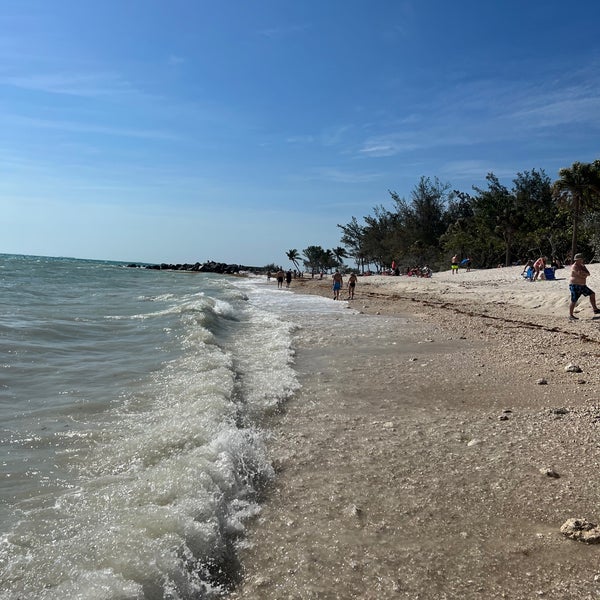 Photos at Fort Zachary Taylor State Park Beach - Beach in Key West