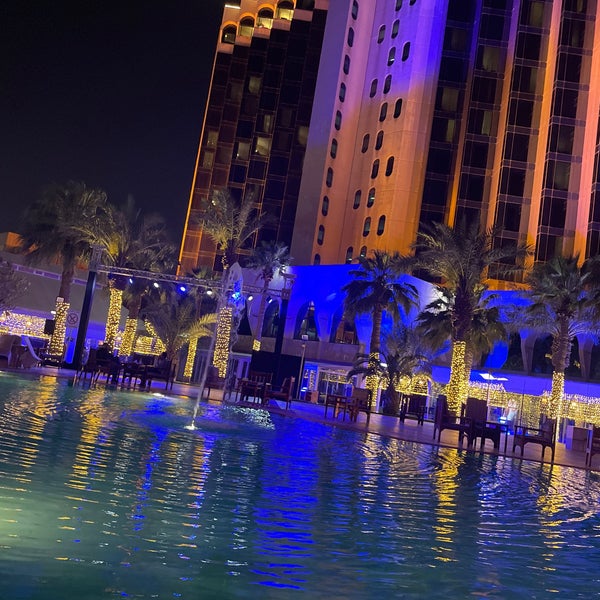 Sheraton Hotel Shisha Pool - Hookah Bar