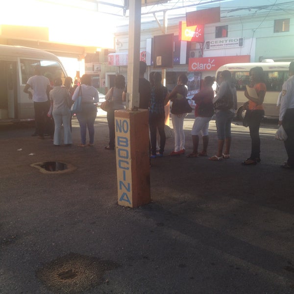 Parada ASOMIBA Bani - Santo Domingo - Estación de autobuses en El Centro