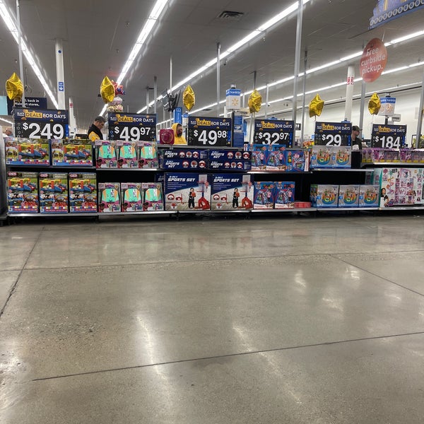 Walmart Supercenter - Big Box Store