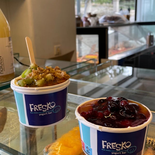 Fresko Yogurt Bar - Ακρόπολη'da Dondurulmuş Yoğurt Dükkanı