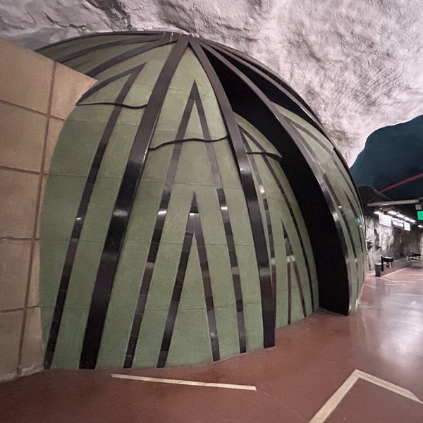 Sundbyberg Centrum T-bana - Sturegatan 11