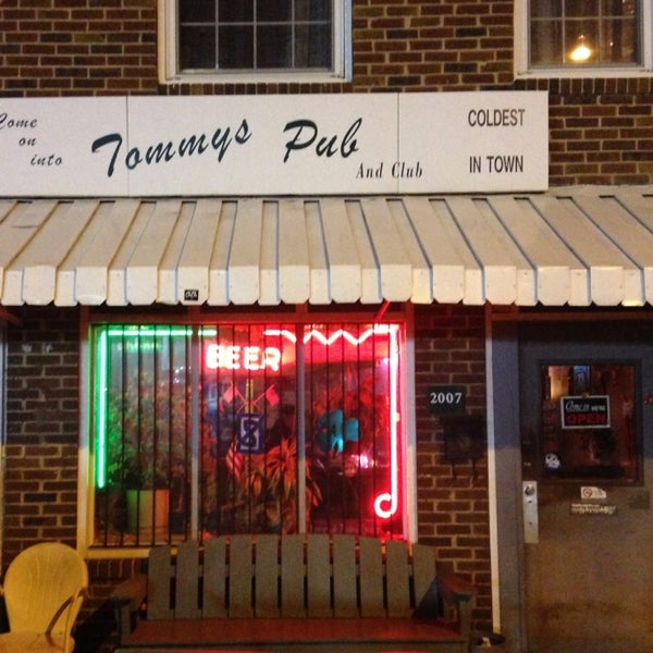 Tommy's Pub - Dive Bar in Charlotte
