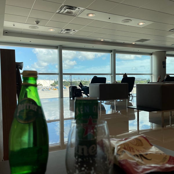 The VIP Lounge - Miami International Airport - 16 tips