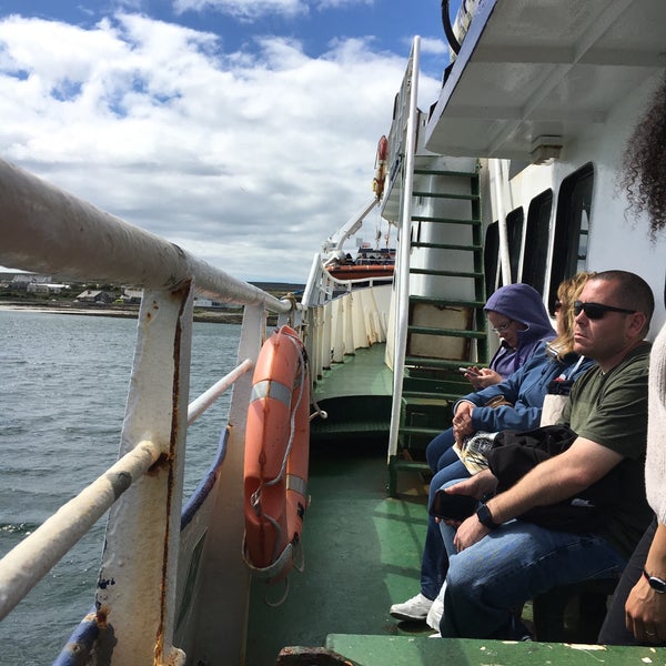 Aran Island Ferries - Boat or Ferry in Inis Mór