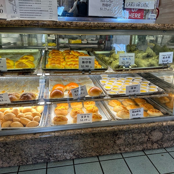 Long's Family Pastry - Chinatown - 7 tips from 386 visitors