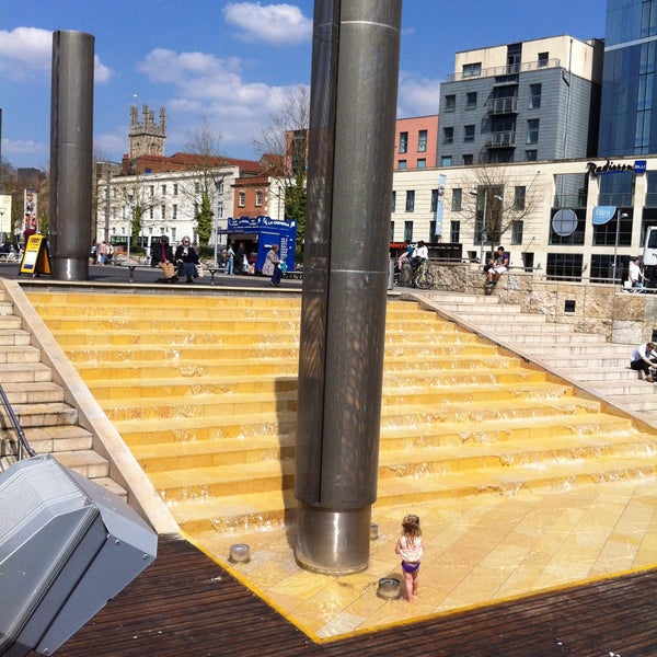 Cascade Steps - Fountain in Harbourside