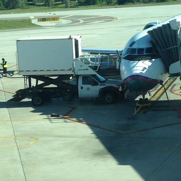 Gate C39 - Tampa, FL