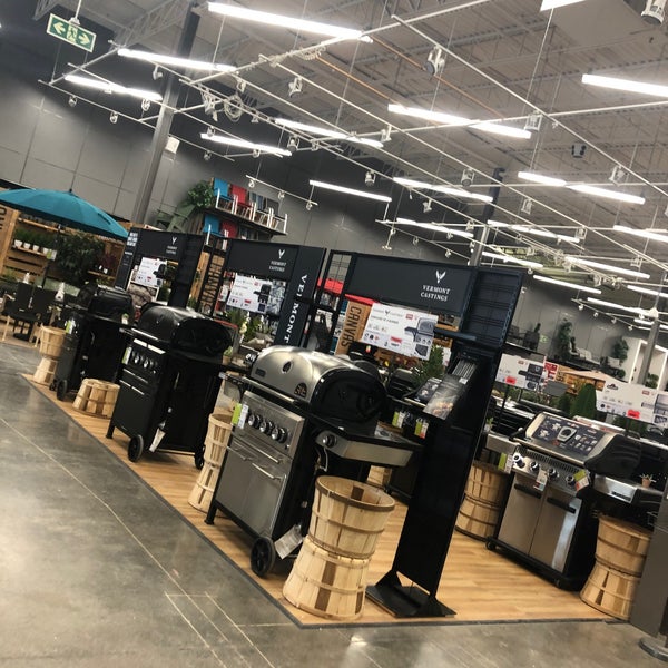 Canadian Tire Auto Service Centre - Automotive Repair Shop in Toronto