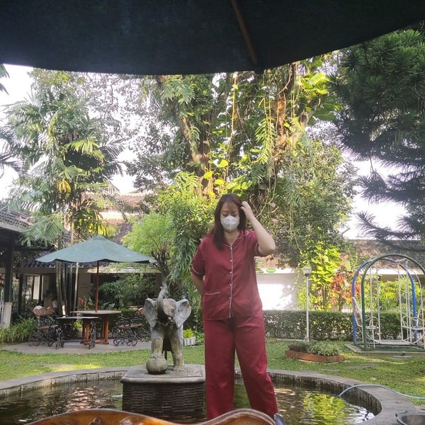 Hotel Dana Solo - Jalan Slamet Riyadi No. 286