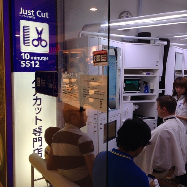 QB House - Hair Salon in Marine Parade